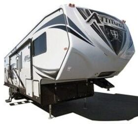 2019 Eclipse Attitude Wide Body 5th Wheel 31 CRSG | RV Guide